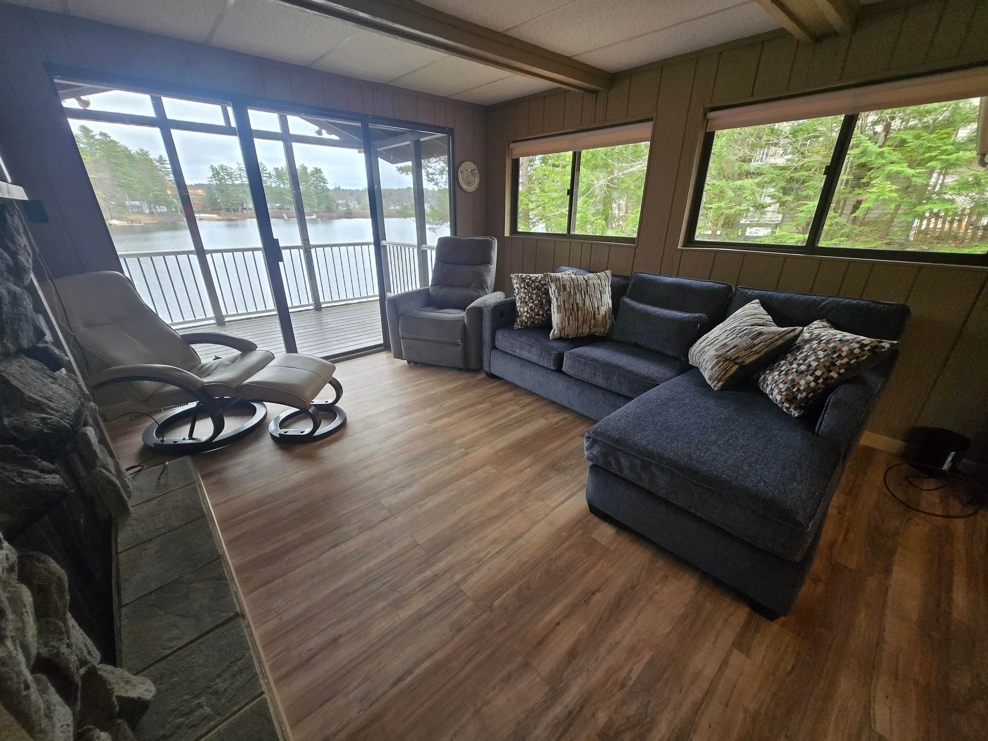 Lakeside Family Retreat On Lake Winnipesaukee - Laconia, NH