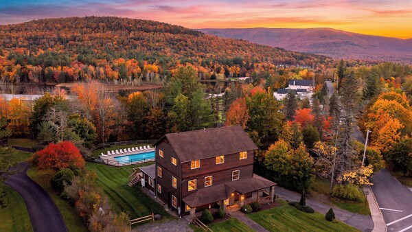 Mins To Hunter Mountain Sleeps 36 Pool, Spa, Games & Bar Cozy Peaks Lodge By Avantstay - Woodstock, NY