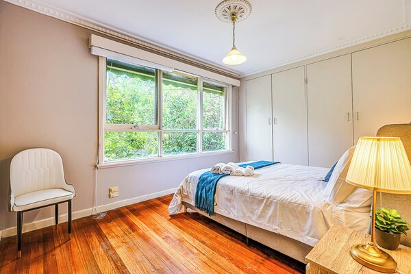 Stayau Comfy Two-story With Pool Table - Whitehorse City