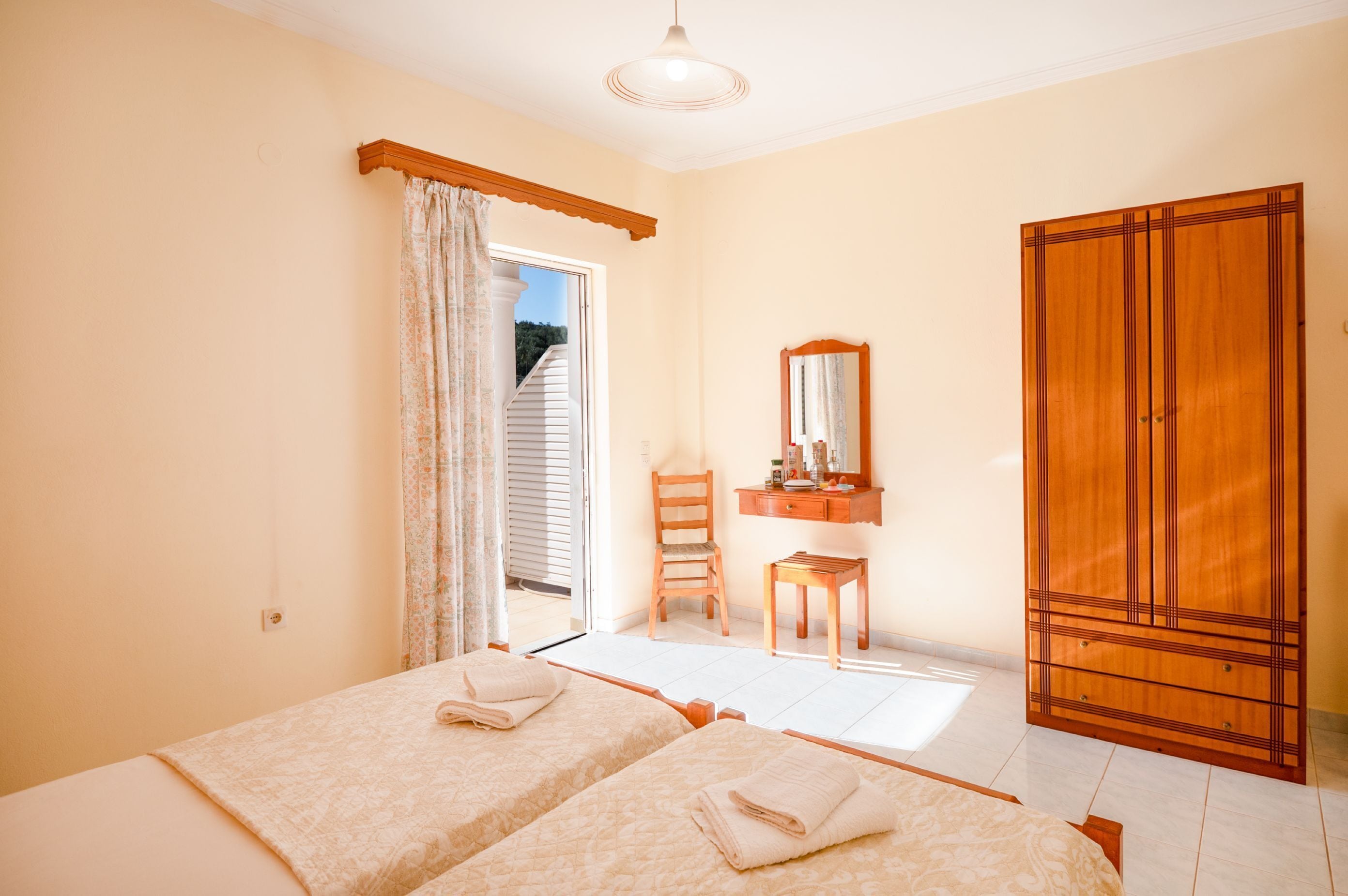 Corfu Apartment With Shared Pool, Close To Beach And Tavernas - Kassiopi