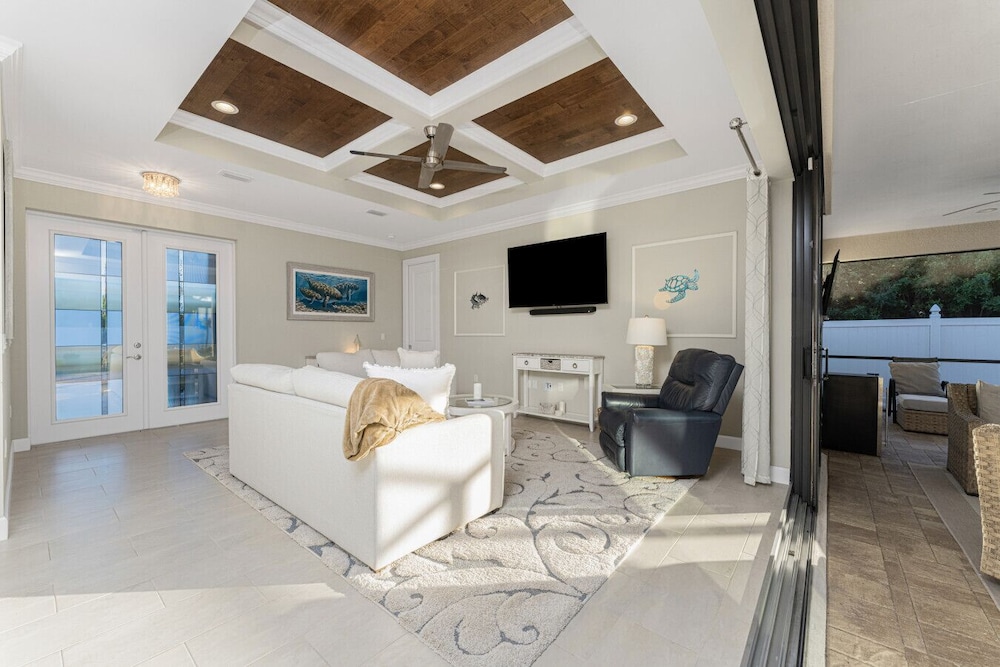 Sunstead at South Gulf Cove | Private Heated Pool + Pet Friendly ...