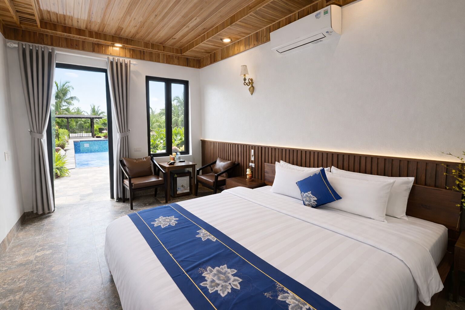 Quarto Deluxe, vista para o jardim | Secretária, cortinas/cortinados opacos, Wi-fi grátis 