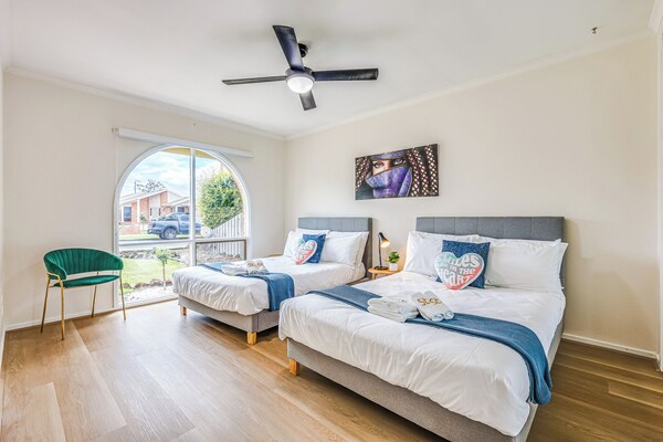 Stayau Pet-friendly 7br Spacious Retreat - Morwell