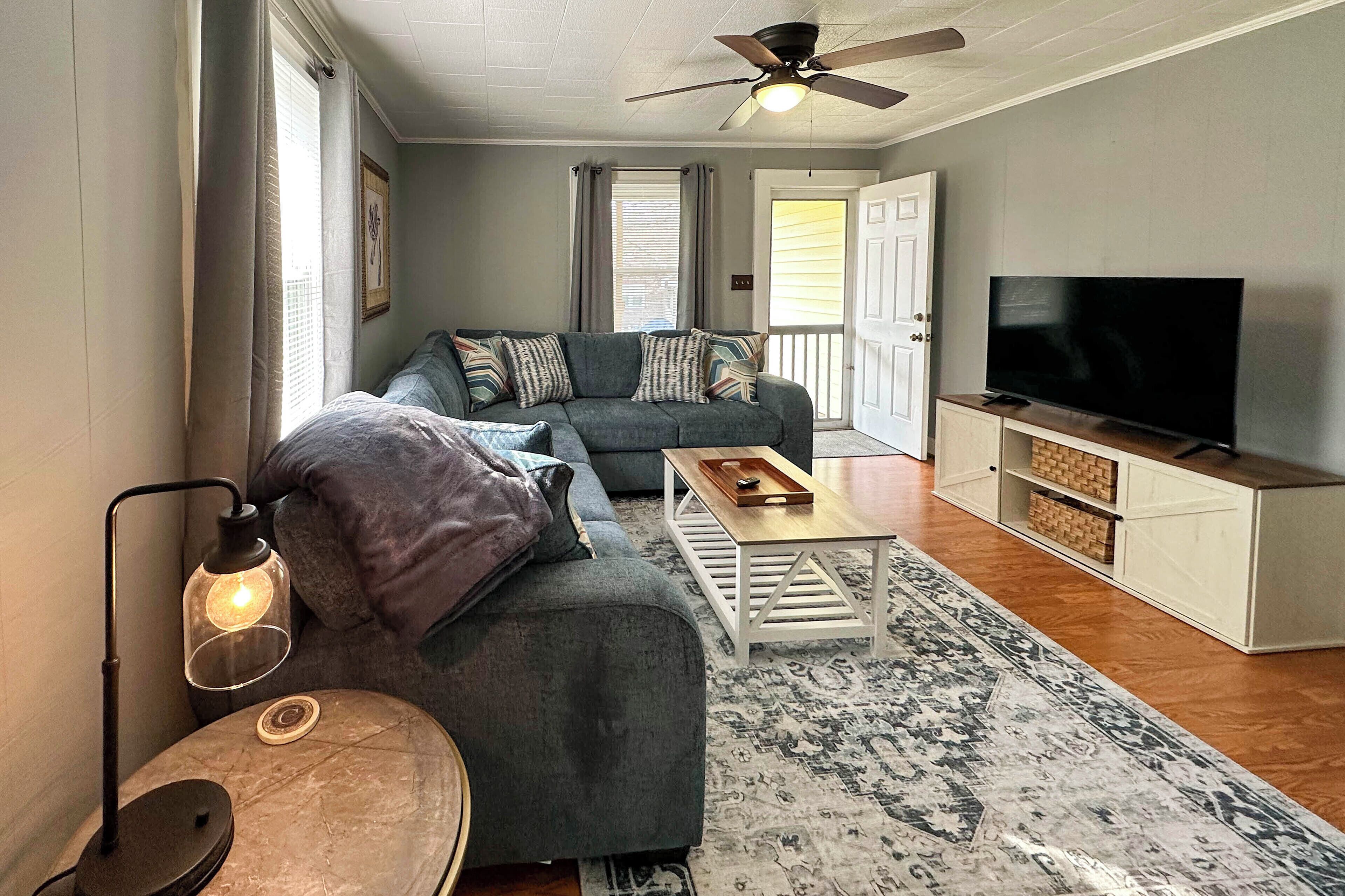 'The Vineyard House' - 2 Mi To Dtwn Mount Airy! - Mount Airy, NC