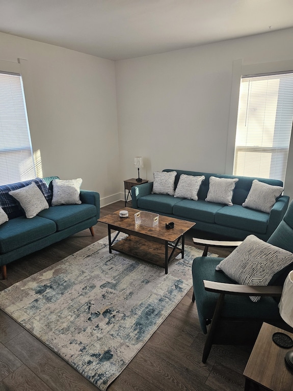 Quiet & Convenient Downtown 2br Minutes To Hospitals & Casino - Pendleton, IN