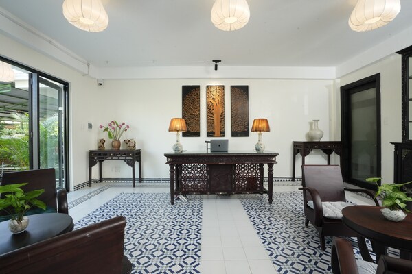 Muca Hoi An Co-living & Work Retreat - Hội An