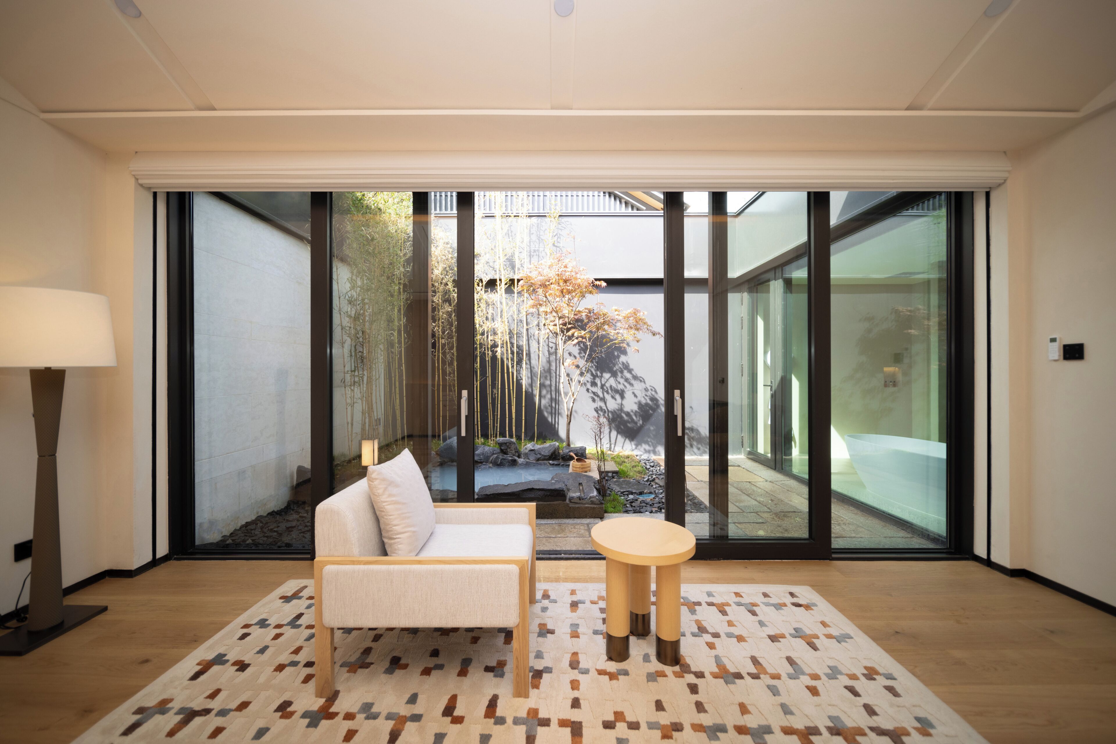 Quarto casal tradicional, 1 quarto, não aceita animais de estimação, vista para o pátio | Wi-Fi de cortesia