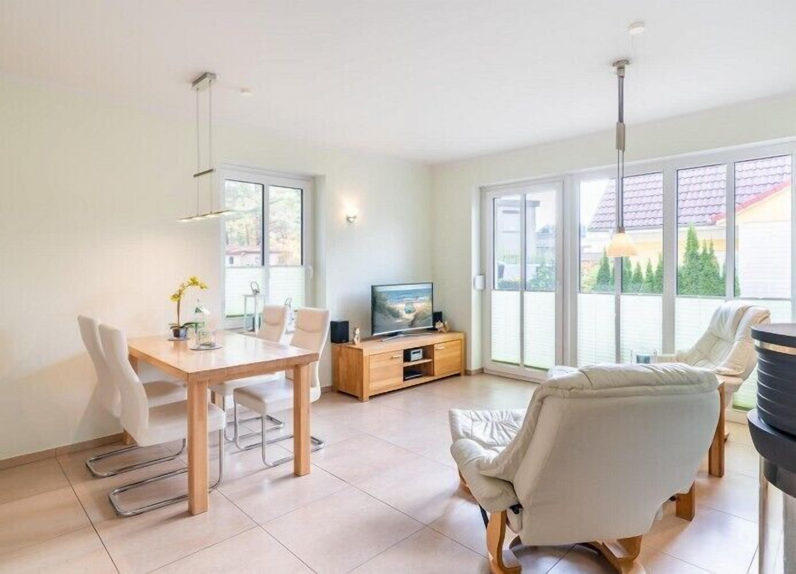 Gemütliches Ferienhaus Für 4 Personen Mit Kamin In Ruhiger Lage - Korswandt