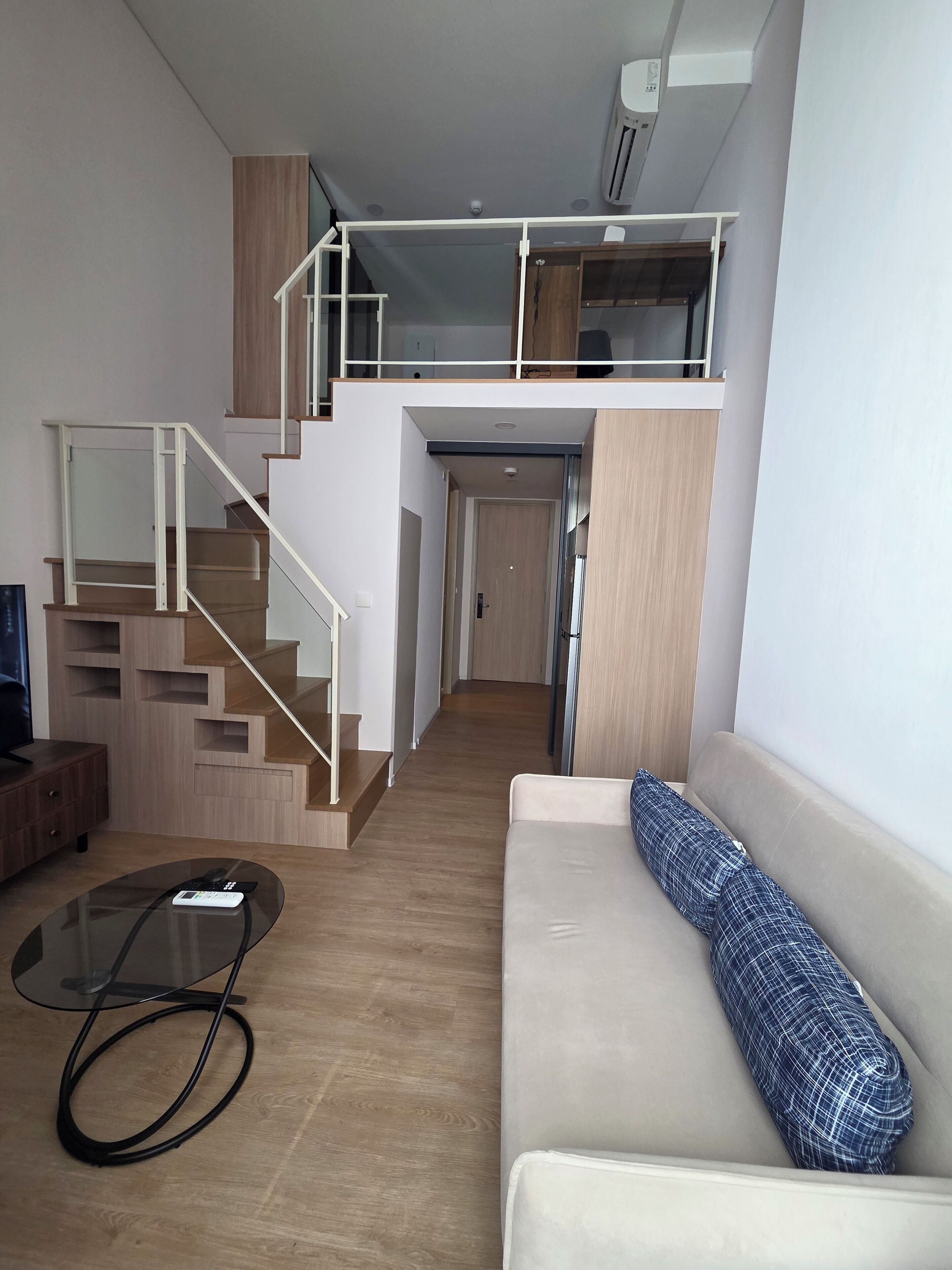 Brand New Loft-style 1br Rama 9 Cbd Pool & Gym - Bangkok