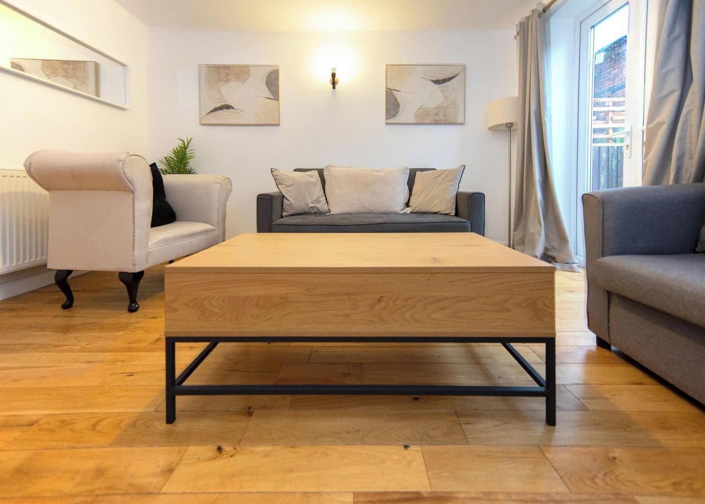 Stylish Town House - Located Close To Derby Centre - Derby