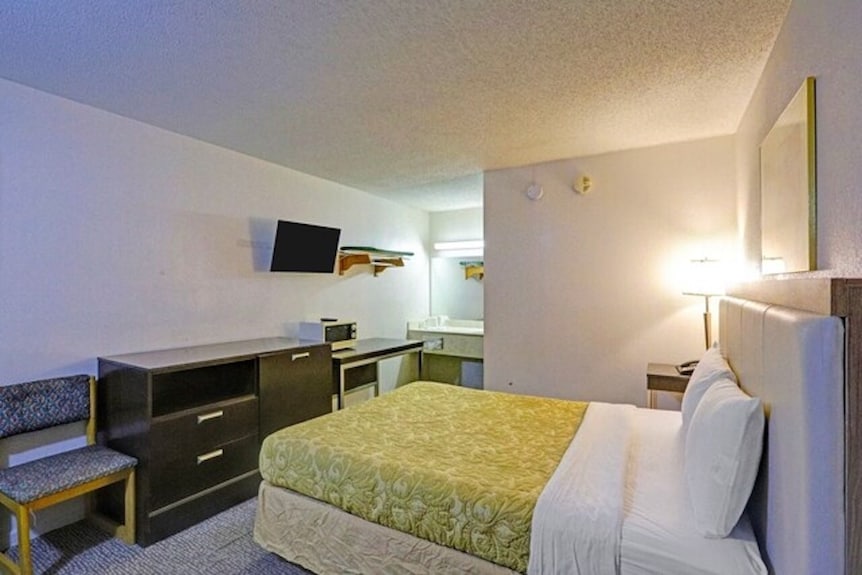 Comfortable Solo Stay 0.3 Mile Away To Brookville Community Theatre - Ohio