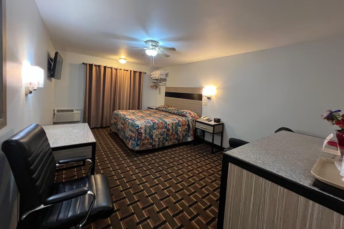 Comfortable Stay W/ Free Parking  Minutes From Nebraska City Sights - Nebraska City, NE