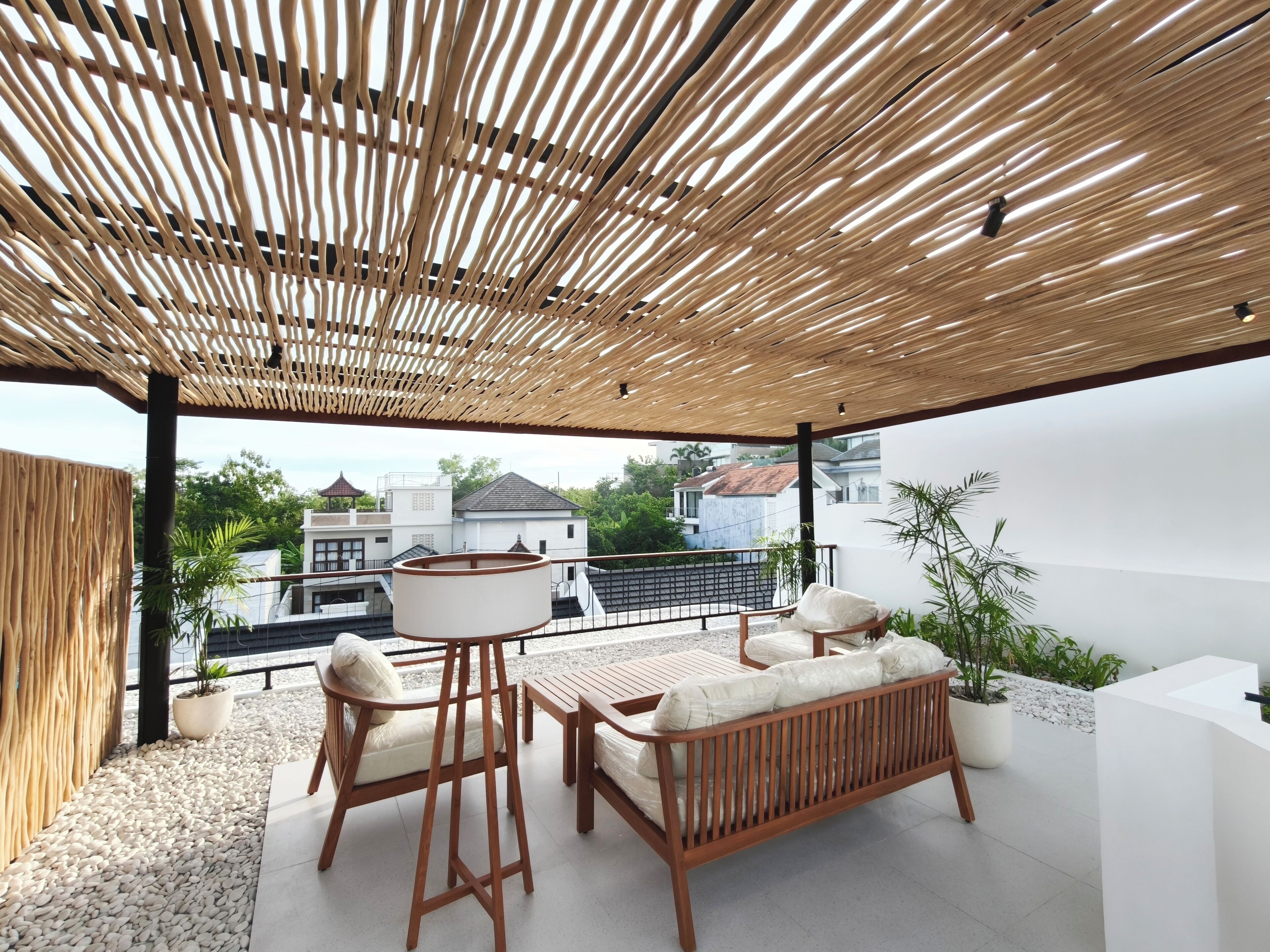 Vila superluxo, 3 quartos, piscina particular, vista para a piscina | Terraço/pátio