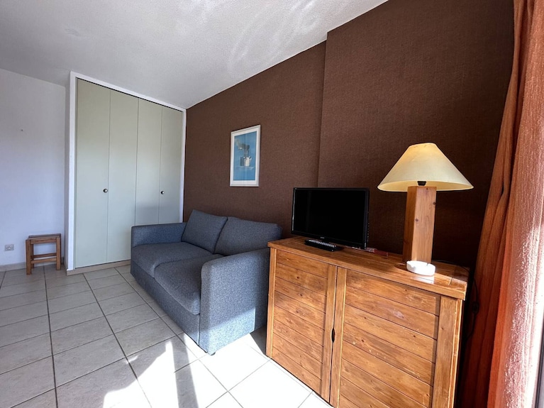 Appartement Familial Avec Terrasse Près De La Plage - Plage du Lavandou