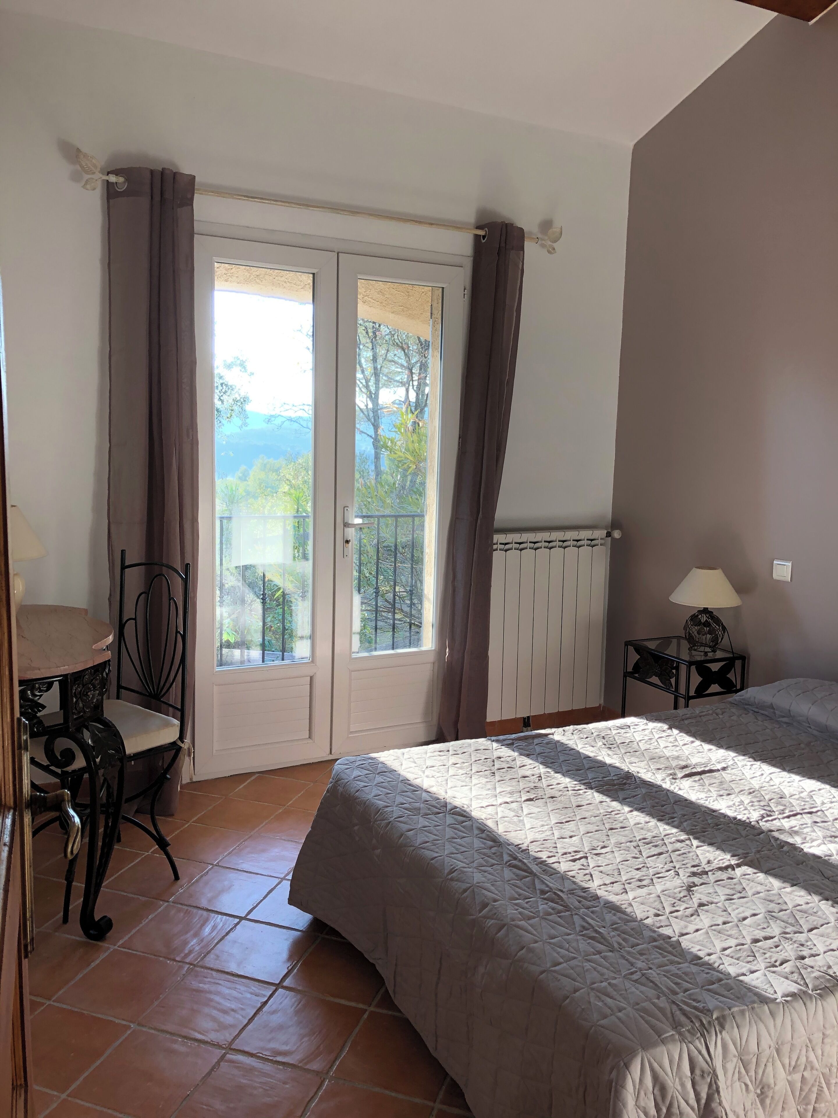 Gite De 60 M2 Dans Une Propriété Fermée Avec Parking - Pierrefeu-du-Var