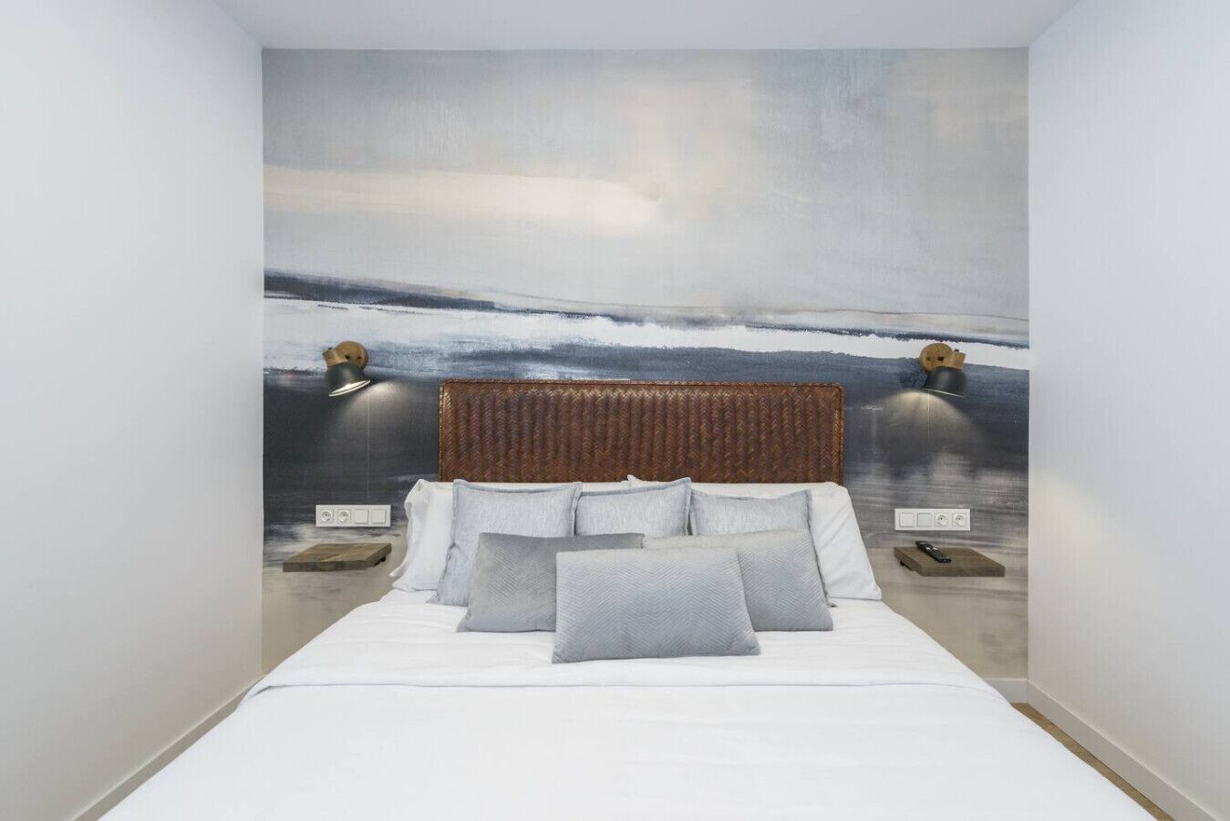 Gran Via Capitals, Los Angeles - Museo del Romanticismo