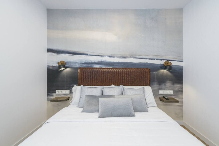 Gran Via Capitals, Los Angeles - Museo del Romanticismo