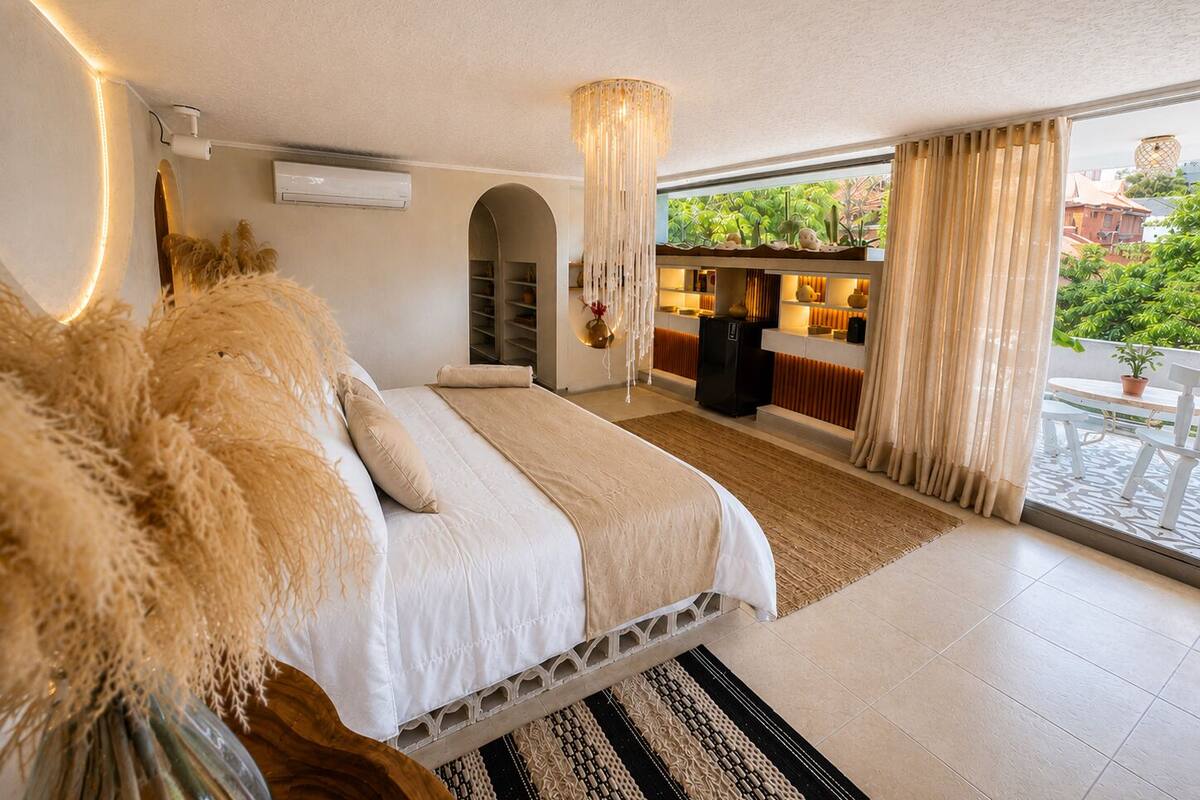 Suite Superior, varanda, Vista para a cidade | Minibar, quartos insonorizados, Wi-fi grátis 