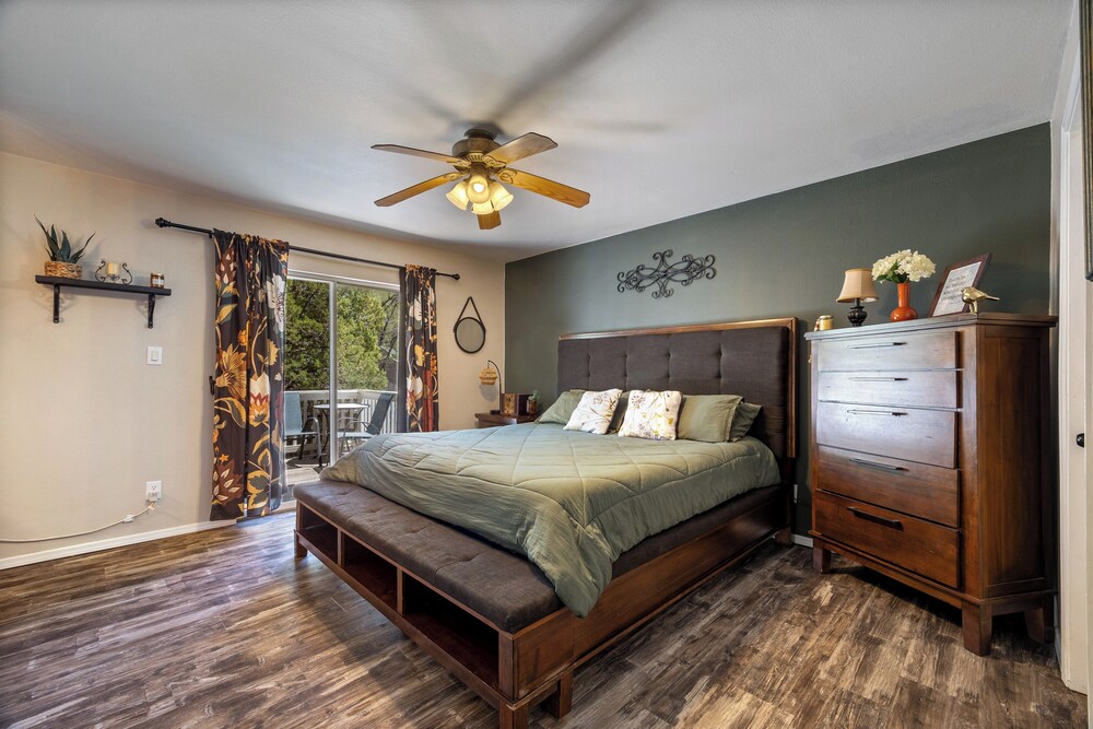 1 Mile to Lake: Wooded Retreat w/ Deck! - Show Low | Vrbo