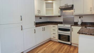 Talheres/pratos/utensílios de cozinha