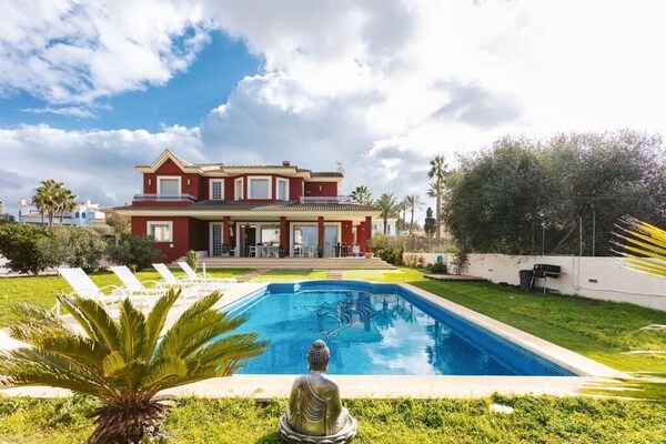 Red House Rooms - Mallorca