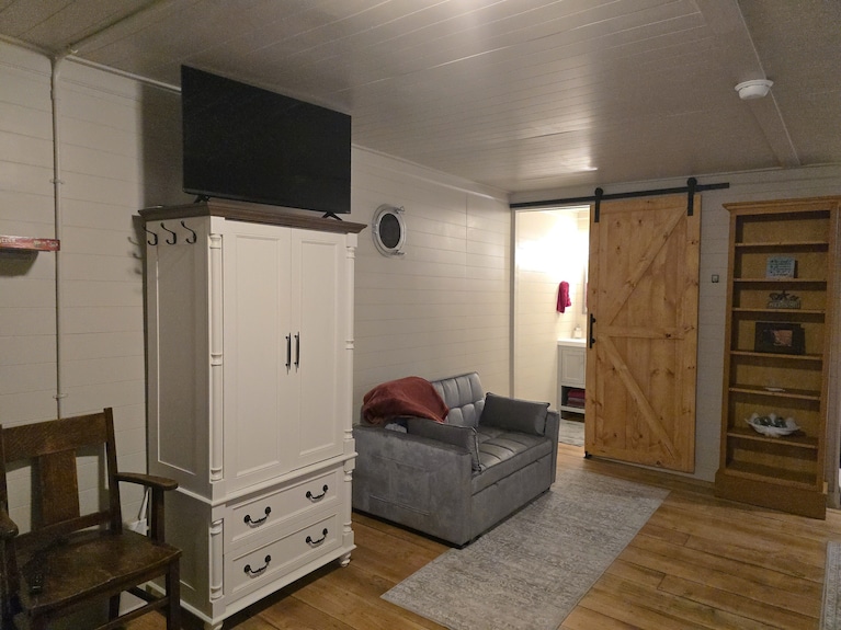 Charming Cottage In Kingston Perfect For A Relaxing Getaway - ショアライン, WA