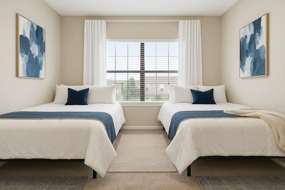 Chic 2BR Boho-Chic Retreat Garage, Pool, Gym Avis, Prix & Photos 2026 ...