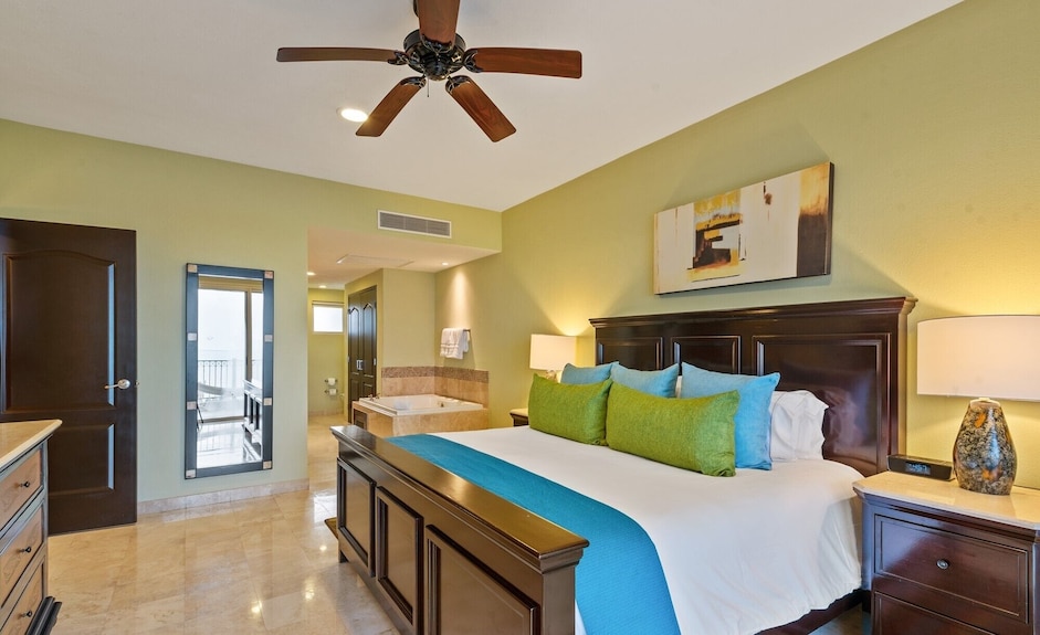 This One Bedroom Suite Will Infuse Your Stay With Luxuriant Atmosphere - Isla Mujeres