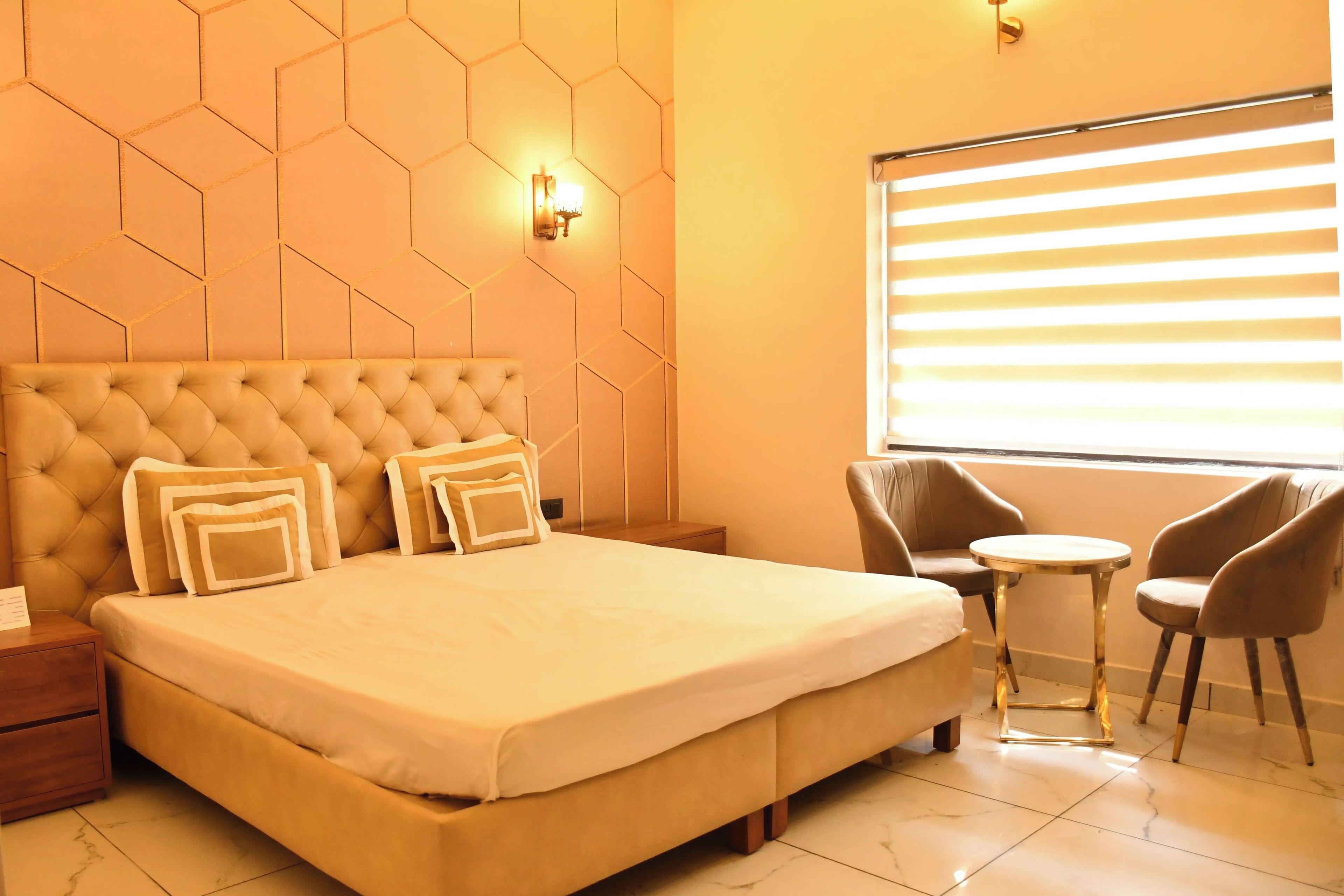 Quarto solteiro luxo, vista para o jardim | Espaço de trabalho para notebook, Wi-Fi de cortesia