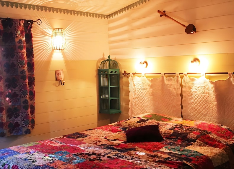 Sfeervol En Comfortabel Verblijf In De Natuur, Bohemien Tintje, Met Zwembad En Prachtig Uitzicht - Aniane