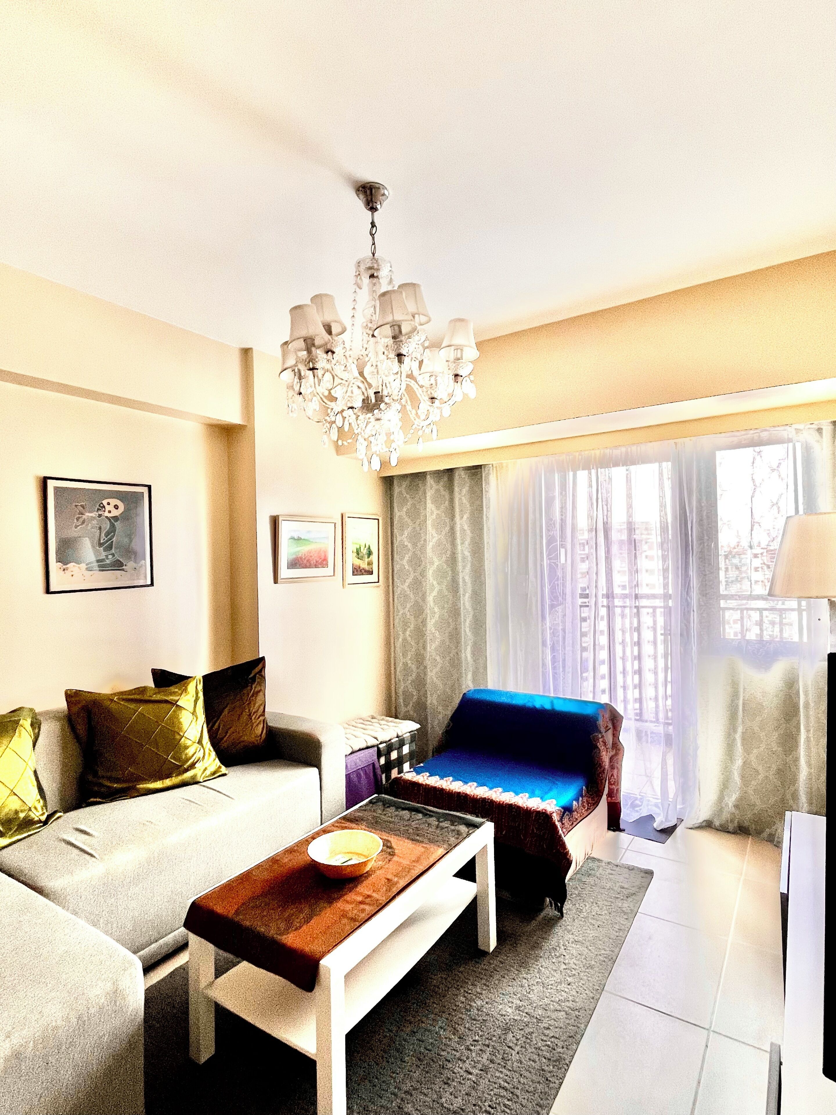 Spacious Tagaytay Getaway, 1br, Sunrise & Mountainview Balcony With Free Parking - Tagaytay