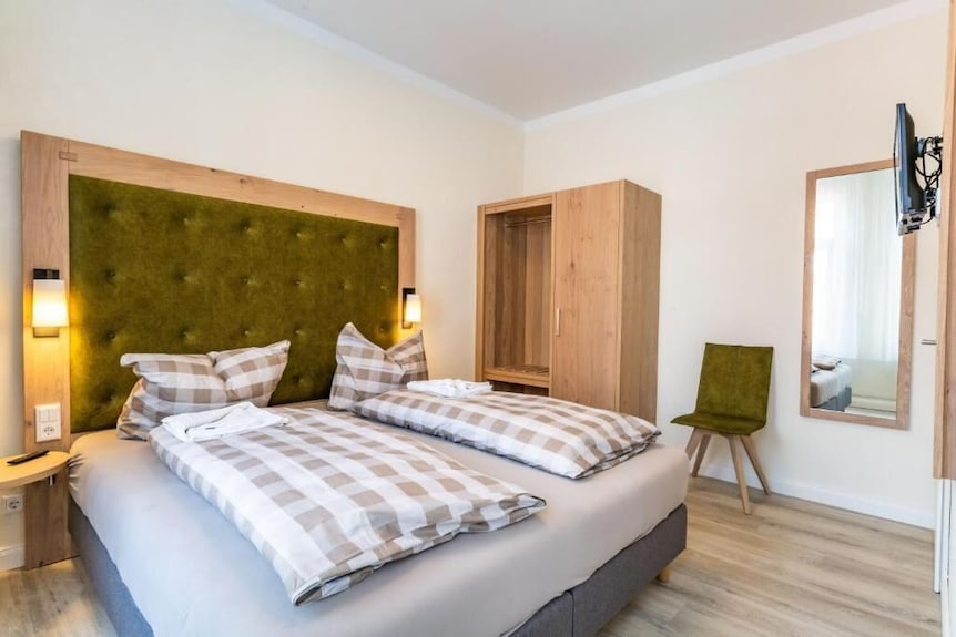 Comfortable Double Room In Haus Emma - Only 200 M To The Sandy Beach On Borkum - Borkum