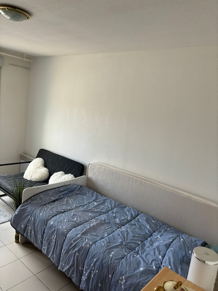 Nice little studio near town center Reviews, Deals & Photos 2026 - Vrbo