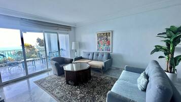 Apartamento, 2 quartos, fumadores, varanda | Sala