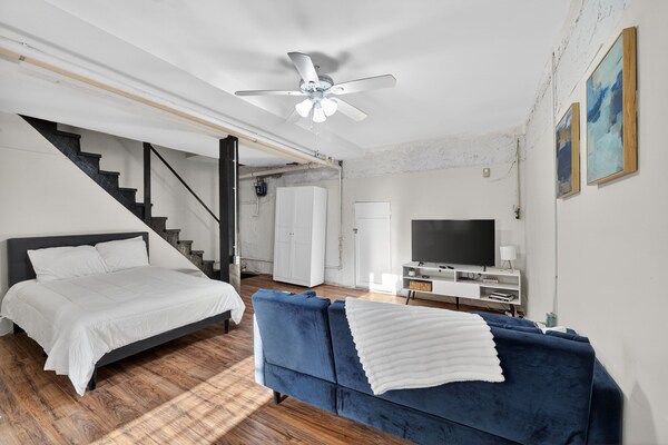 Cozy Baltimore Studio Apts - Towson, MD