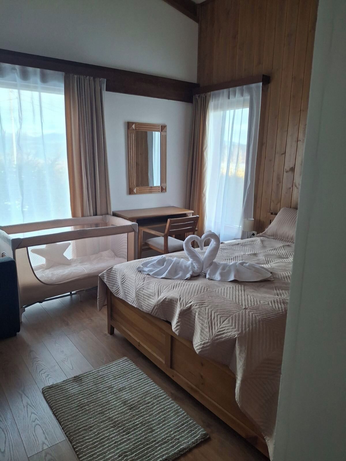 Villa Superior, pátio, vista para a montanha | Cofre no quarto, Wi-fi grátis 