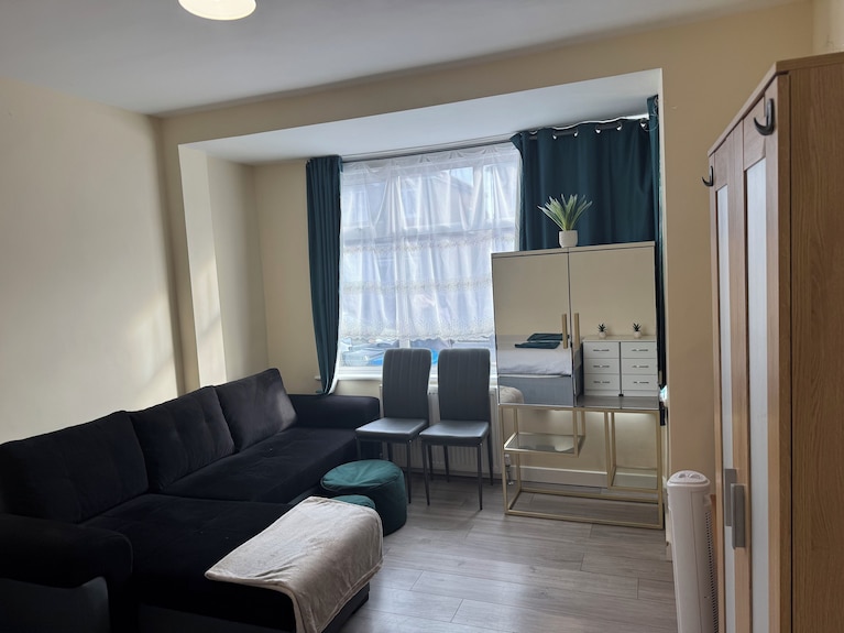 Concord Croydon Serviced Accommodation - 엡솜