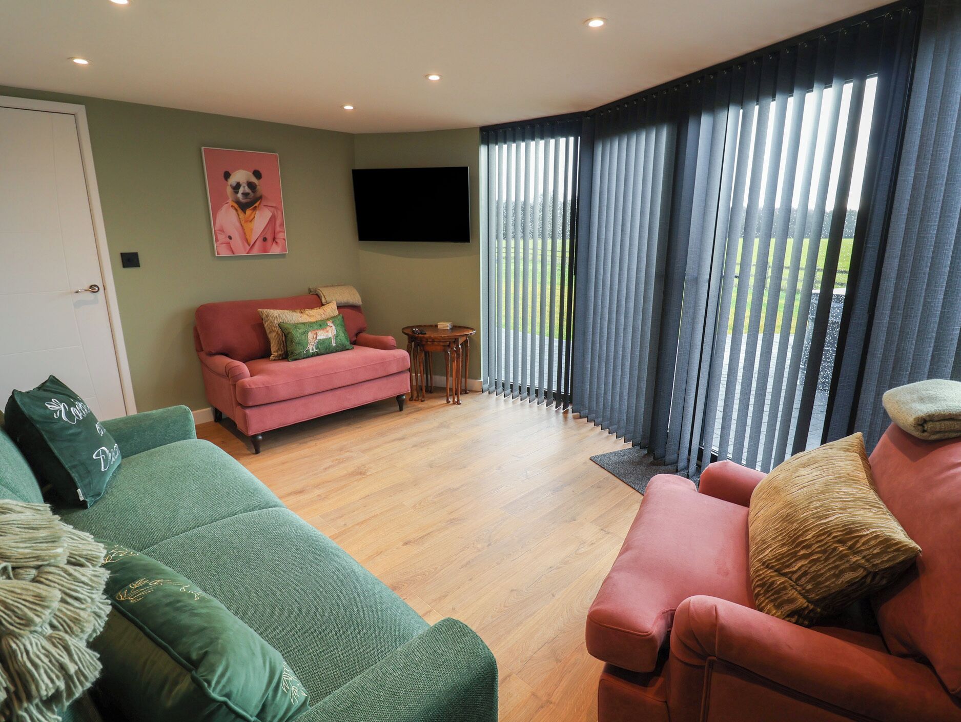 The Corn Silo, Pet Friendly, Character Holiday Cottage In Ipswich - Ipswich
