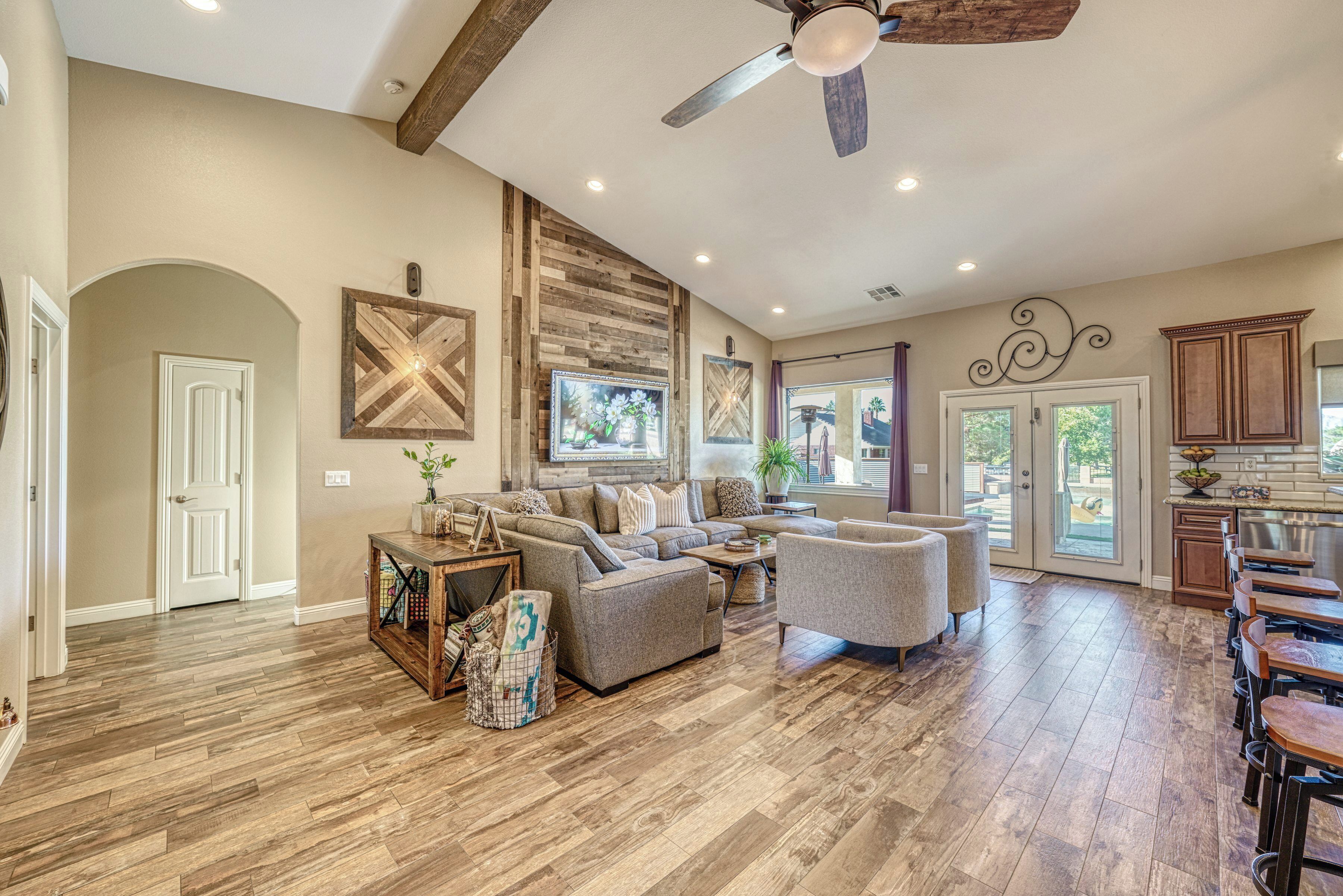 Death Valley Desert Oasis Pool & Spa\npahrump/death Valley/redrock/las Vegas - United States