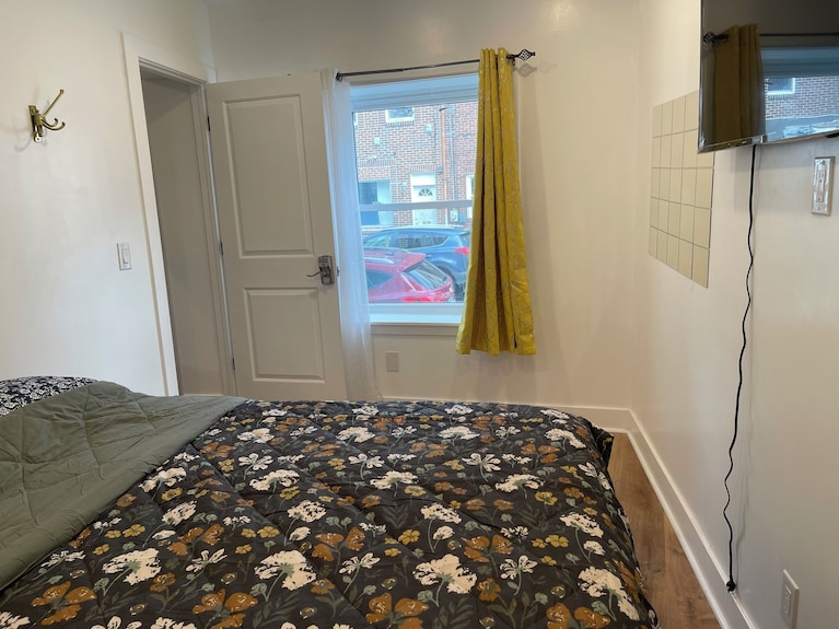 S5, Queen Villege . Quiet One Room ,Share Bathroom And Kitchen - Philadelphie, PA