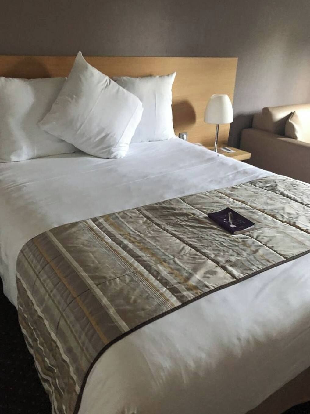 Quarto casal luxo, vista para a cidade | Wi-Fi de cortesia