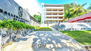 Fachada da propriedade