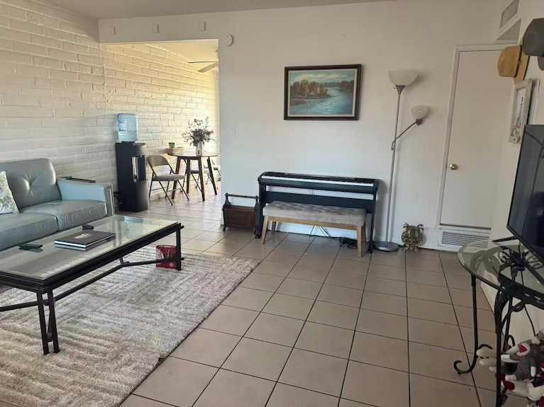 Peaceful 2-bedroom Apartment With Ac In Sunny Tucson, Park Is On The Corner. - Tucson, AZ