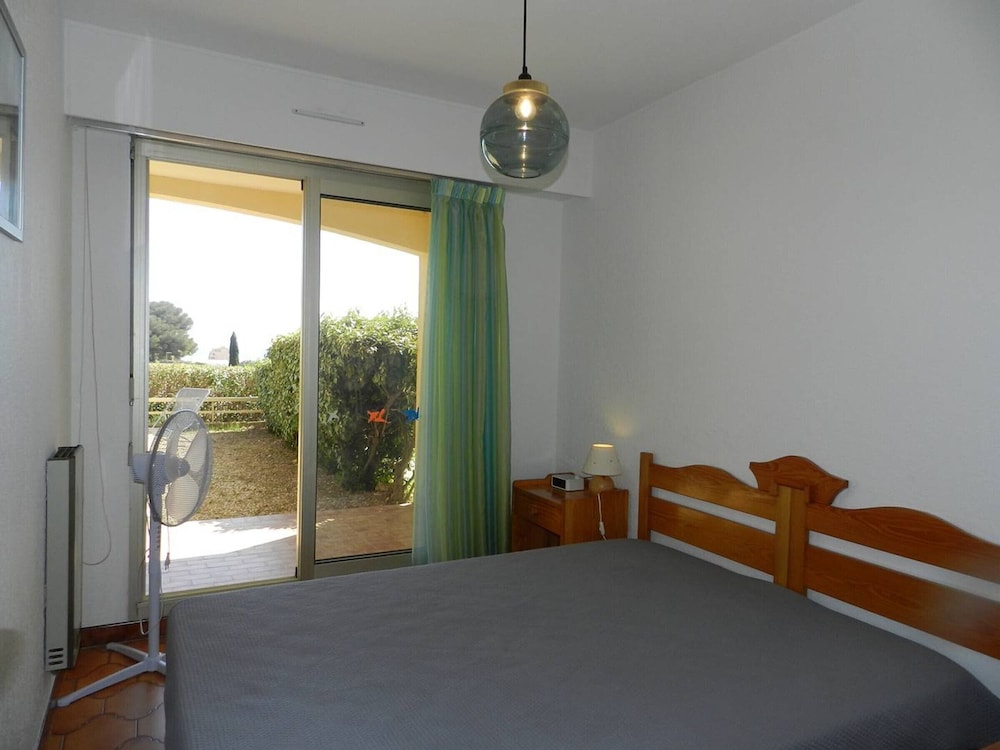2-room apartment with terrace near the beach Reviews, Deals & Photos ...