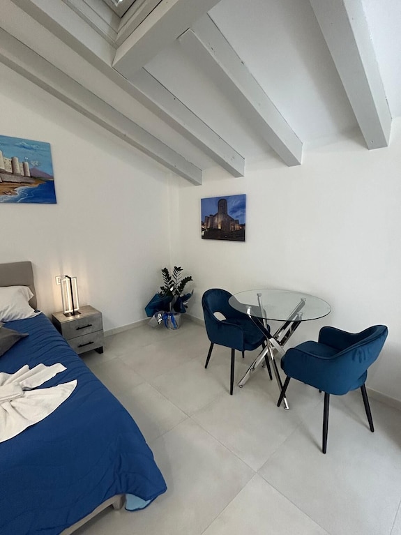 Luxury Independent Home Located In The Heart Of Catania - Sicile