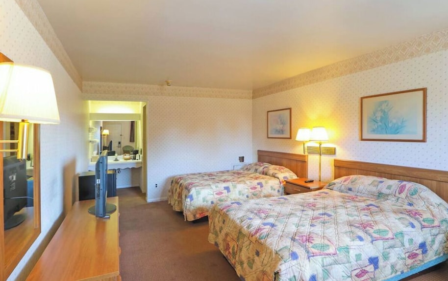 Budget-friendly Stays | Near Parks, Airport And Lewisburg Attractions | 4 Units - Lewisburg, WV