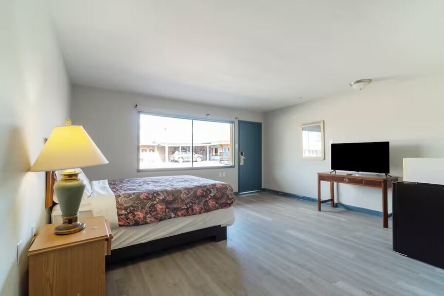 Relax In A Homey Room Near Local Attractions, Brazosport Museum Nearby - 2 Rooms - Freeport, TX