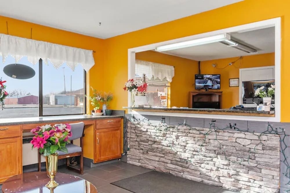 4 Accommodations for Family Stay near Dueling Grounds Racetrack | Free ...