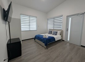 Apartamento | Secretária, secretária adequada para computadores portáteis 