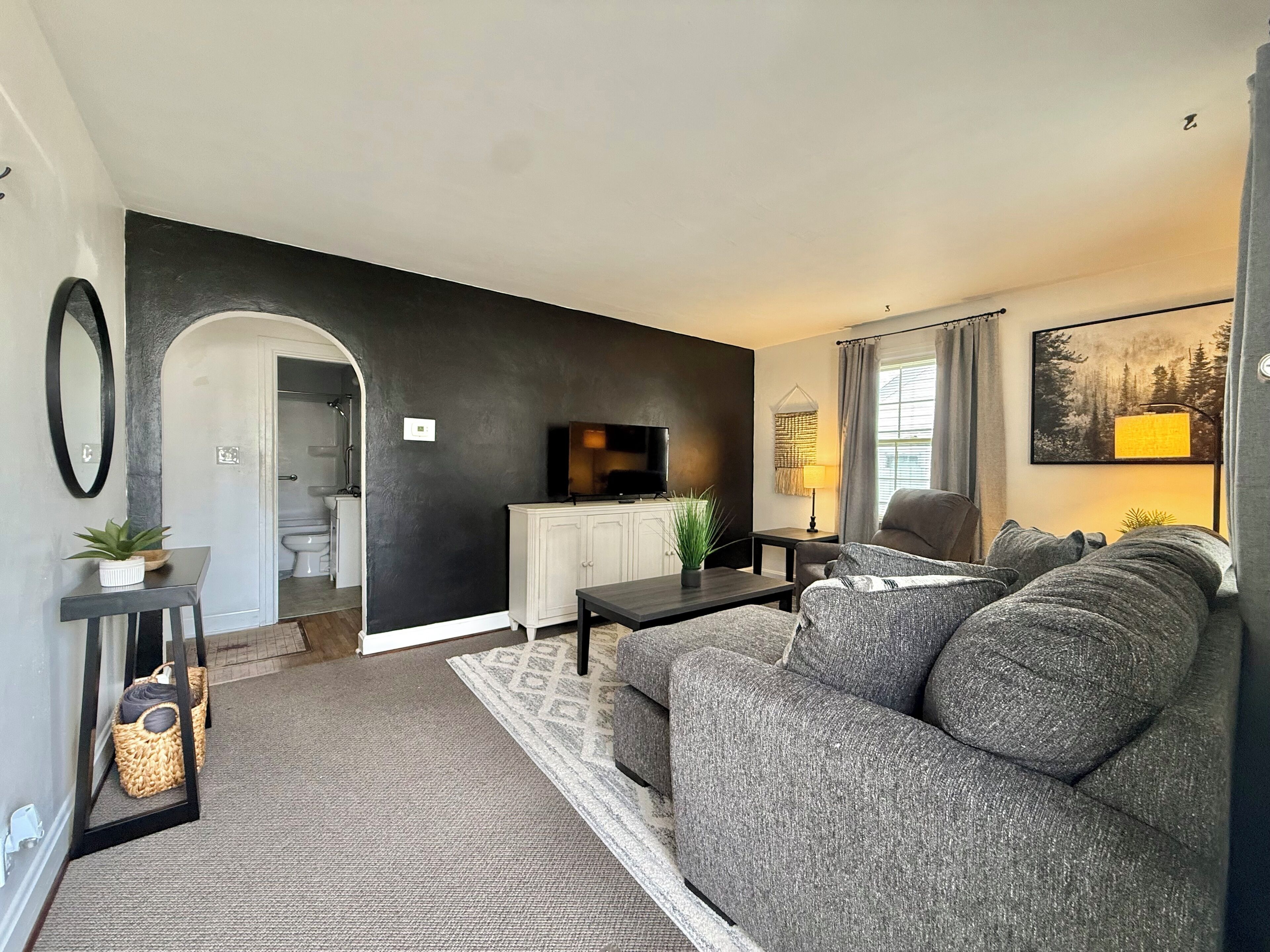 Cozy 2-bedroom House In A Central Location - Owensboro, KY